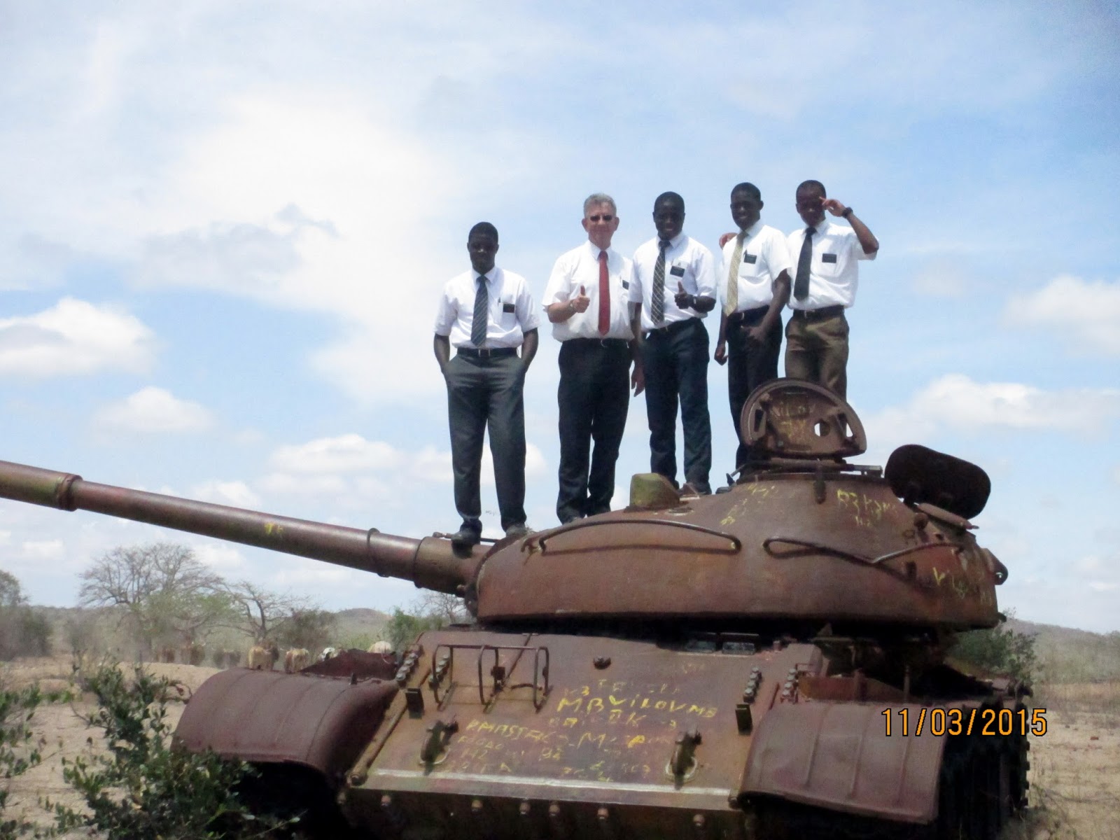 Merrills Angola Mission: TANK VISIT