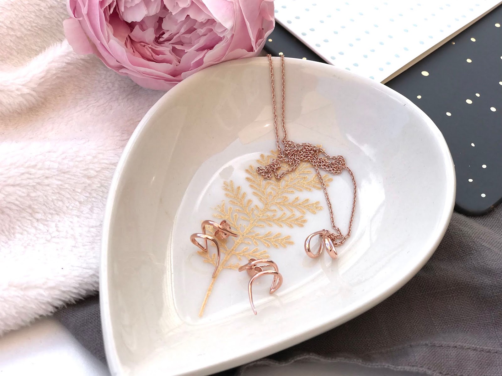 SACET JEWELLERY | ROSE GOLD EDIT / LUCY LOVES TO EAT