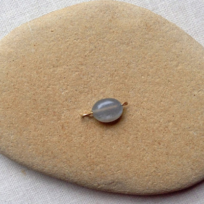 Lisa Yang Jewelry : Making Paddle Headpins with Crimping Pliers