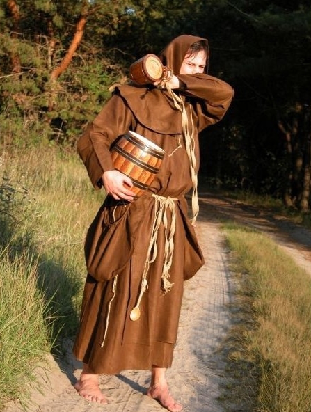 DevilInspired Medieval Dresses: Basic Designs and Colors in Medieval ...