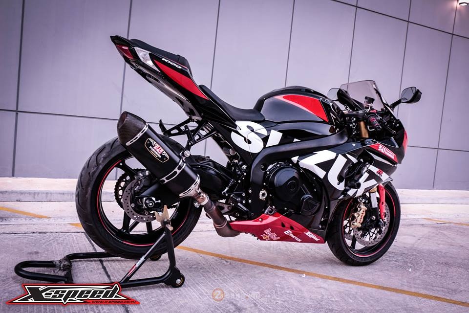 Real Riders: Custom Suzuki GSX-R1000 Yoshimura-MotoGP