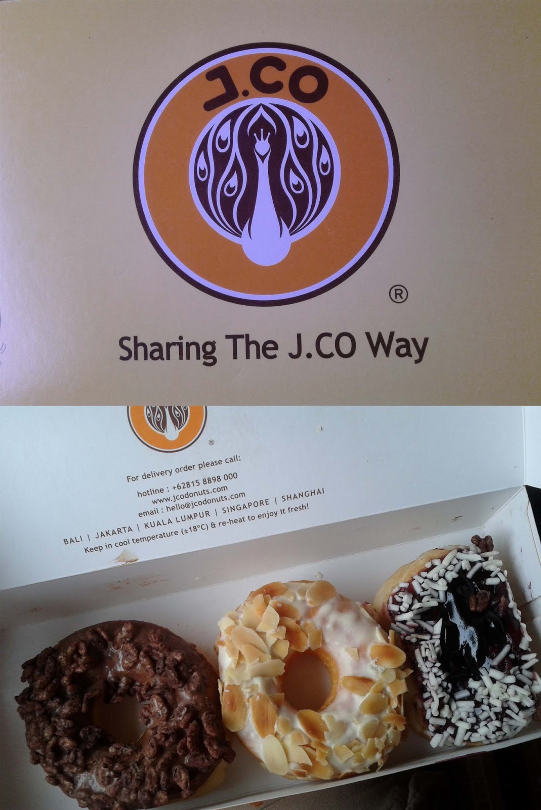 Delicious Food Review: J.CO Donuts - Blueberry Cheese, Vanilla Almond ...