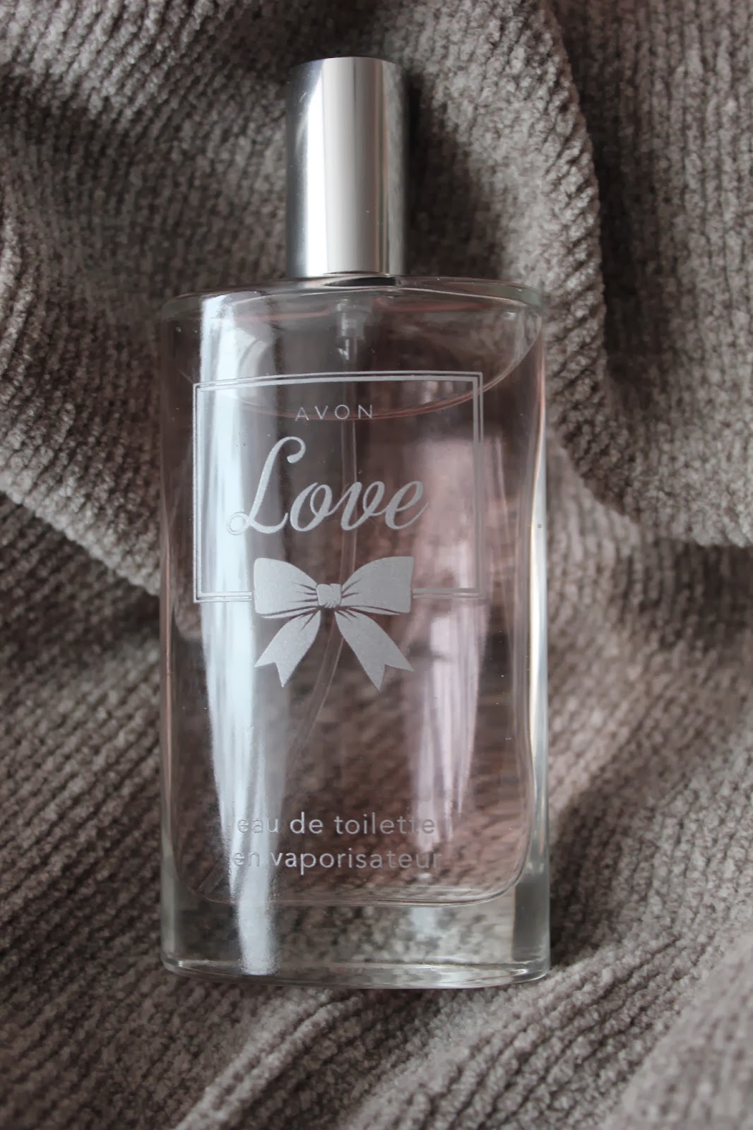 Wszystkiego po trochu...: Woda toaletowa Avon Love