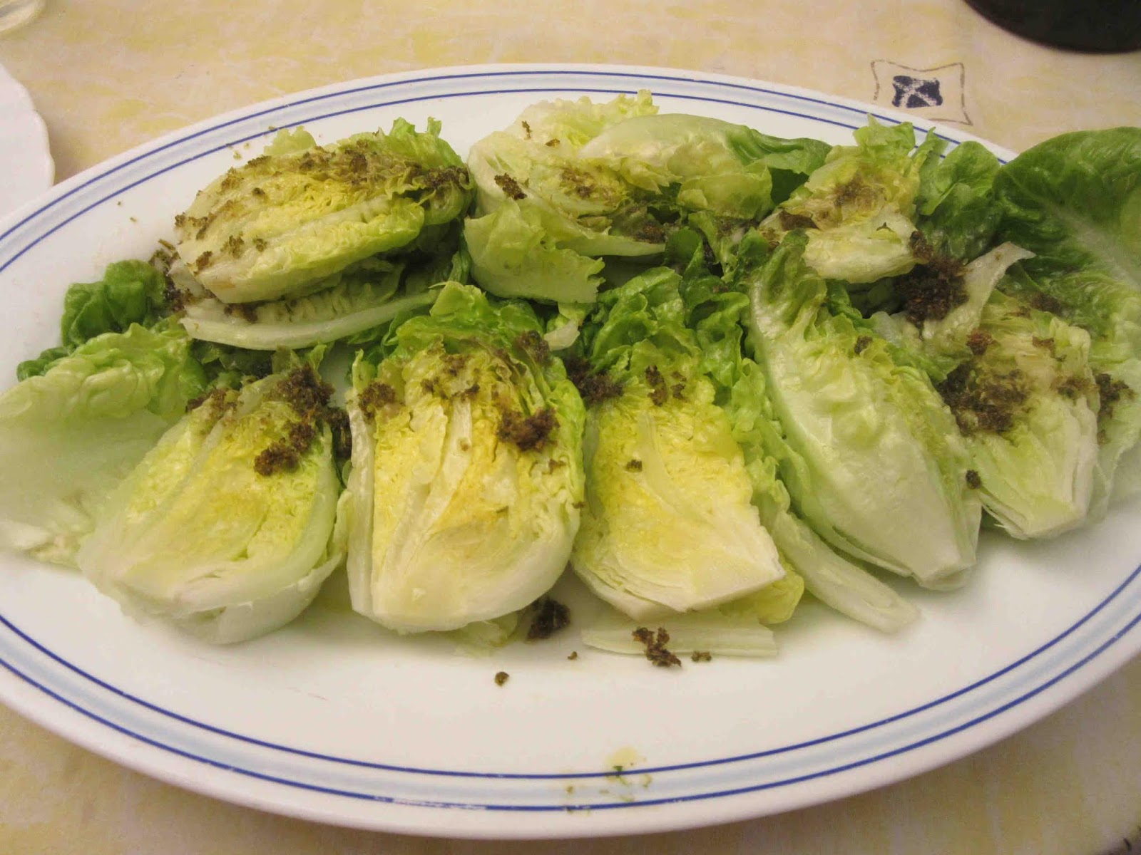 Culinaria y otras cosas: Corazones de lechuga con picada