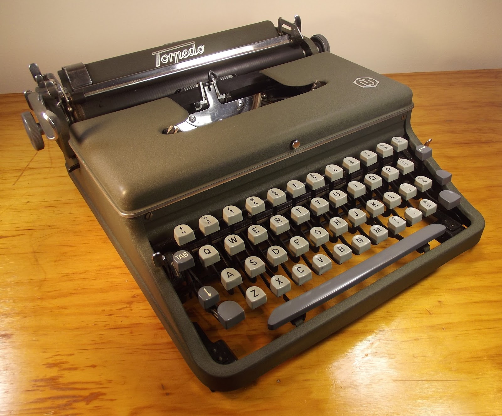 oz.Typewriter: A Volley of Torpedoes: 14 Great German Portable ...