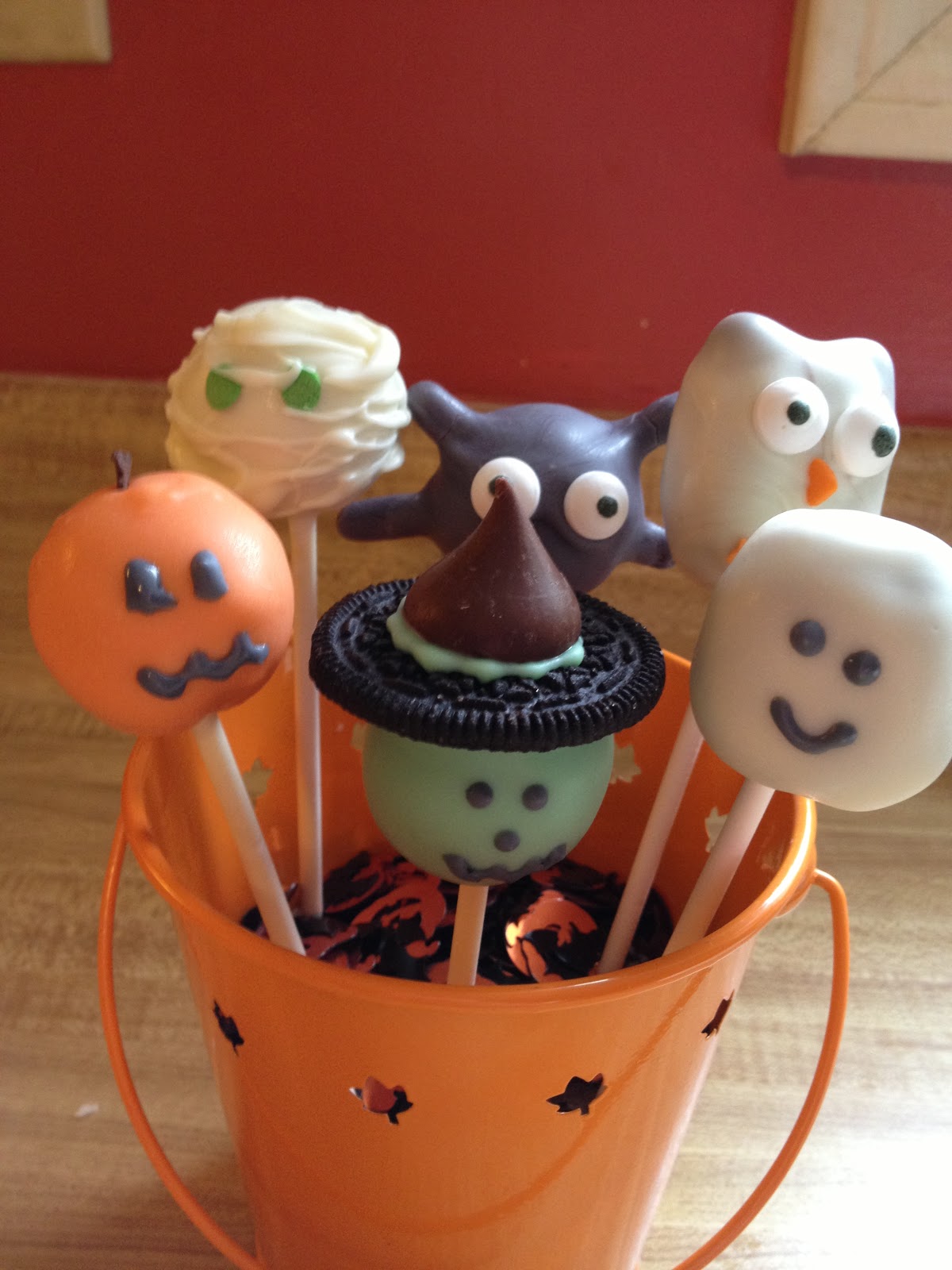 Allison's Avenue: The Tale of 100 Cake Pops