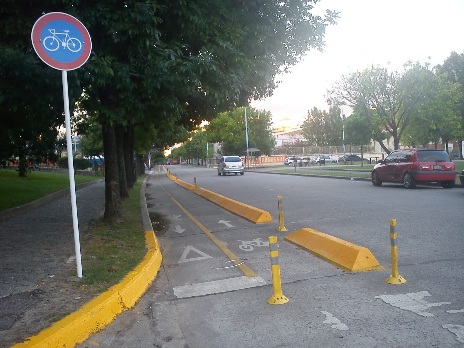 LA VOZ DEL BARRIO COLEGIALES: Y LA BICISENDA LLEGÓ AL BARRIO