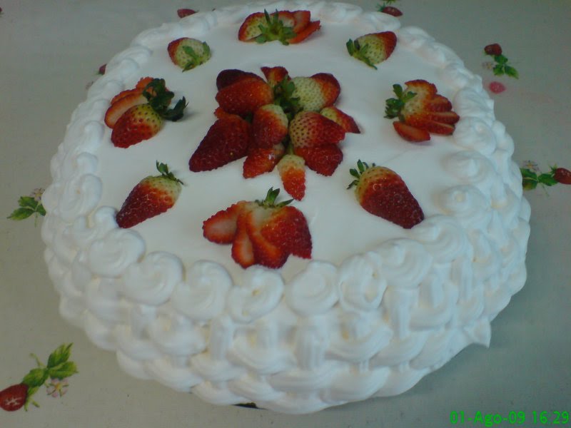 Regina Bolos Decorados: Bolos de Aniversário