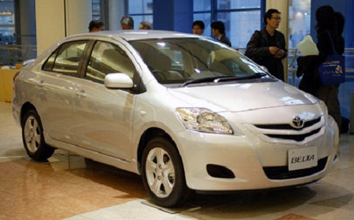 2013 Toyota Belta Photos