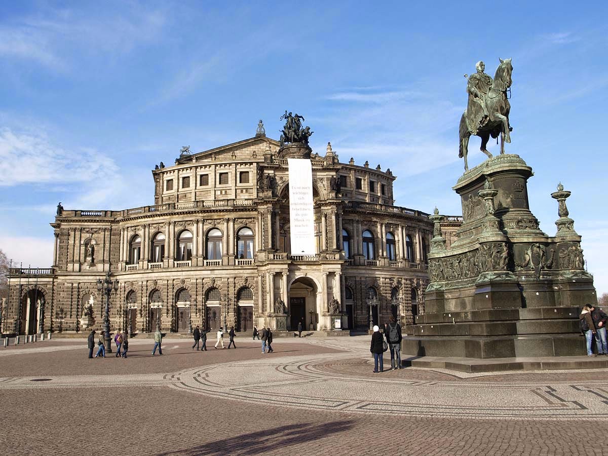 TOUR GERMANIA E PRAGA: DRESDA BERLINO POTSDAM NORIMBERGA E PRAGA