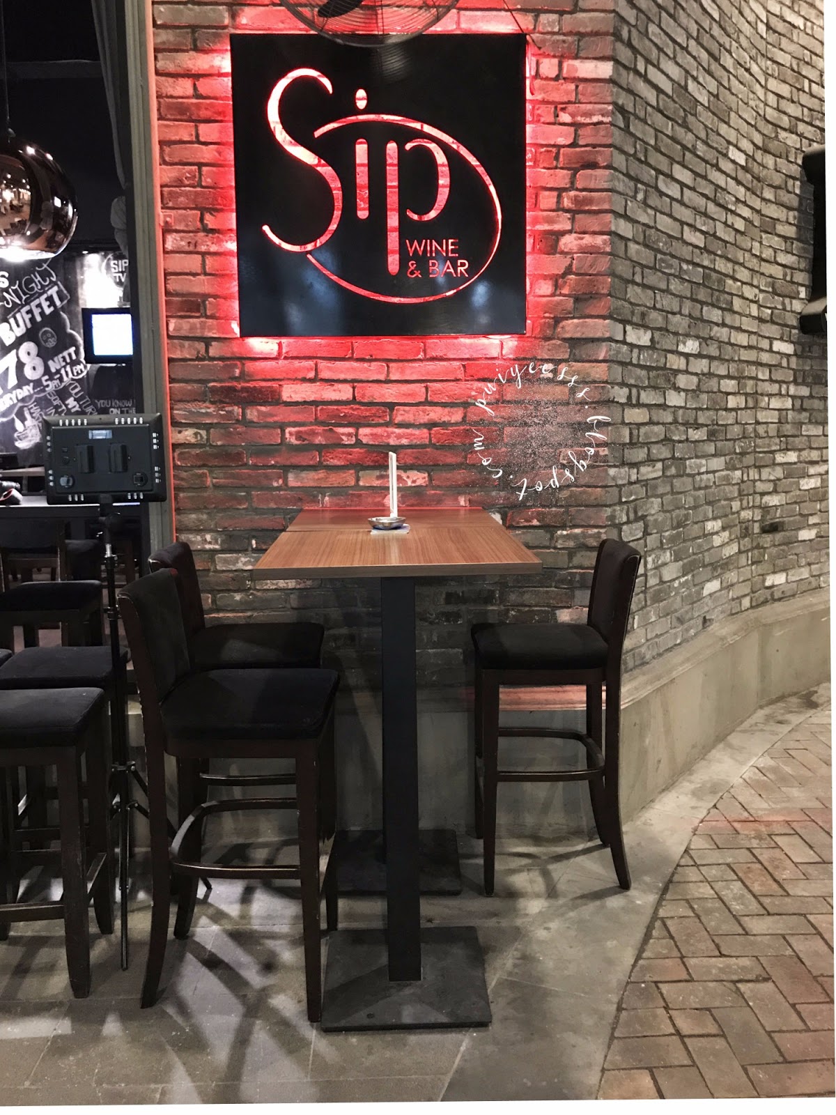 EAT: Wine Down for Fine Day at Sip Wine Bar, Empire Damansara - P U I Y ...