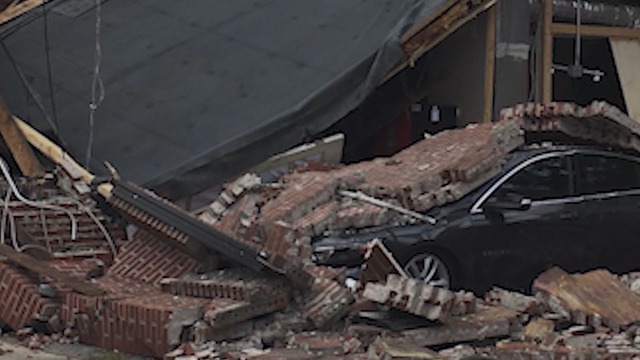 MEC&F Expert Engineers : Leaking natural gas from a punctured gas line ...