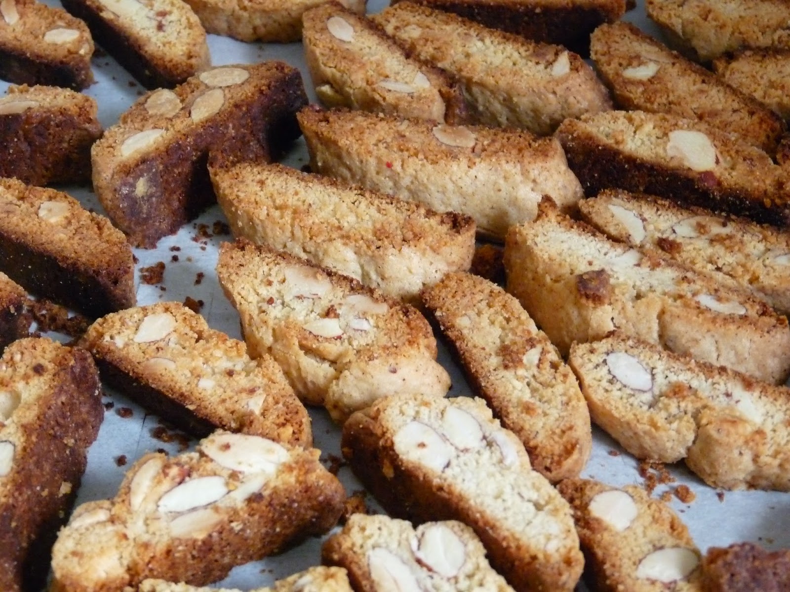 Lolo aux fourneaux: Mini-biscottis aux amandes