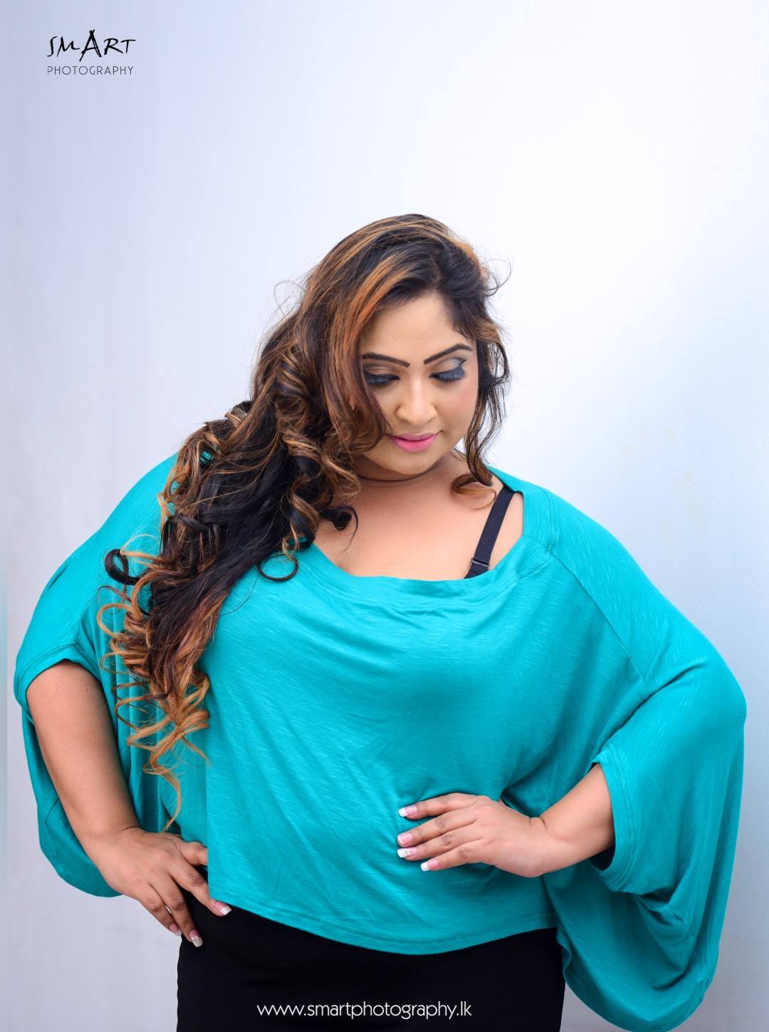 Gihani Weerasinghe Hot Photos