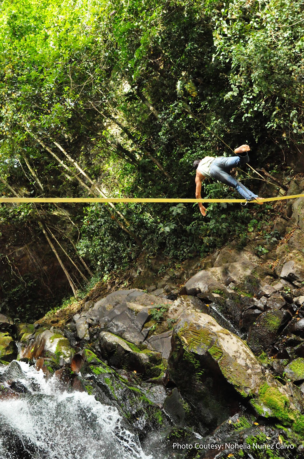 Cesar Augusto Melendez Castillo: Waterfall Highlining (Part 2)