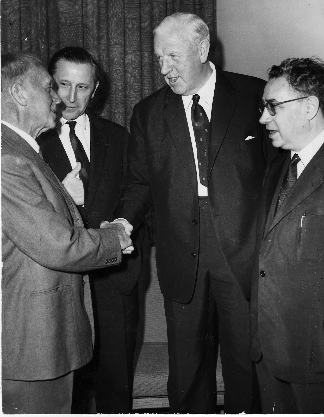 Neos Osmos: Henry John Dockerty, 1882–1965