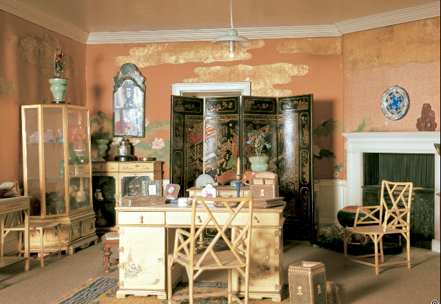 Eye For Design: Take A Tour Of The Queen's Dolls' House
