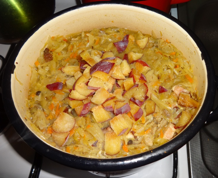 Smaki Czarka & Mariolki: Tradycyjny polski bigos.