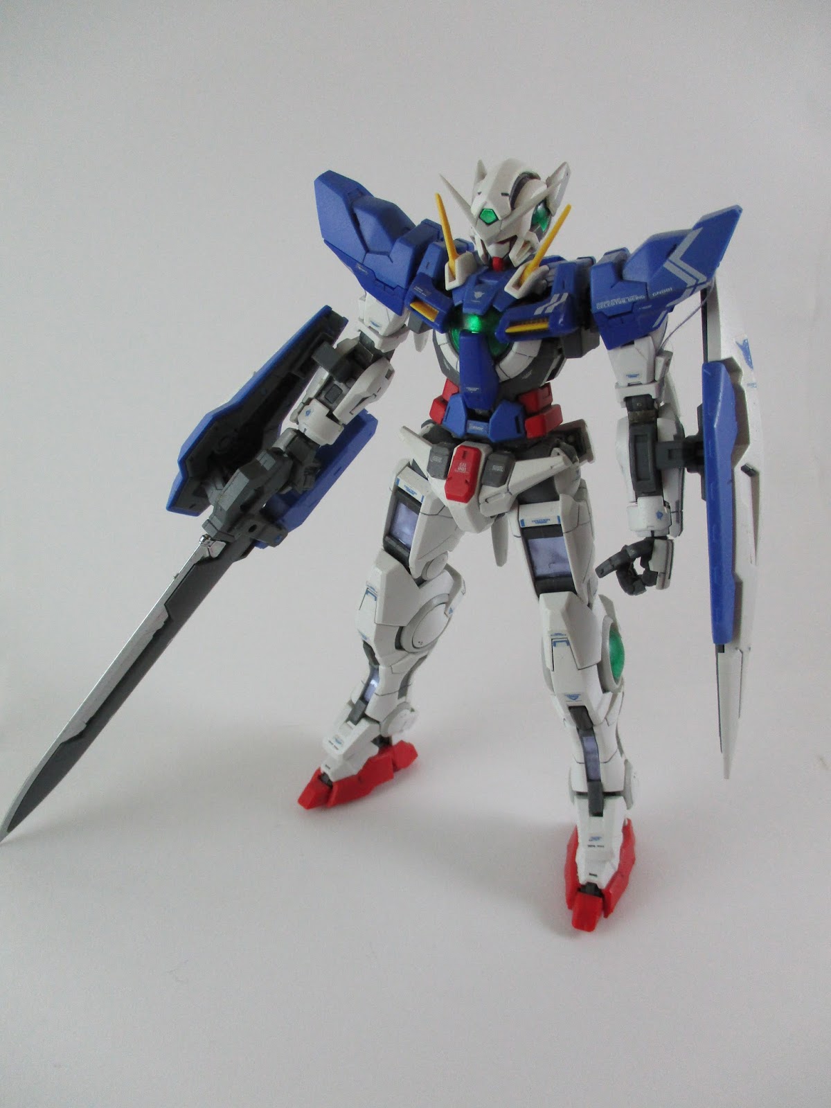 Lightning Quantum's Base: RG 1/144 Gundam Exia Gallery