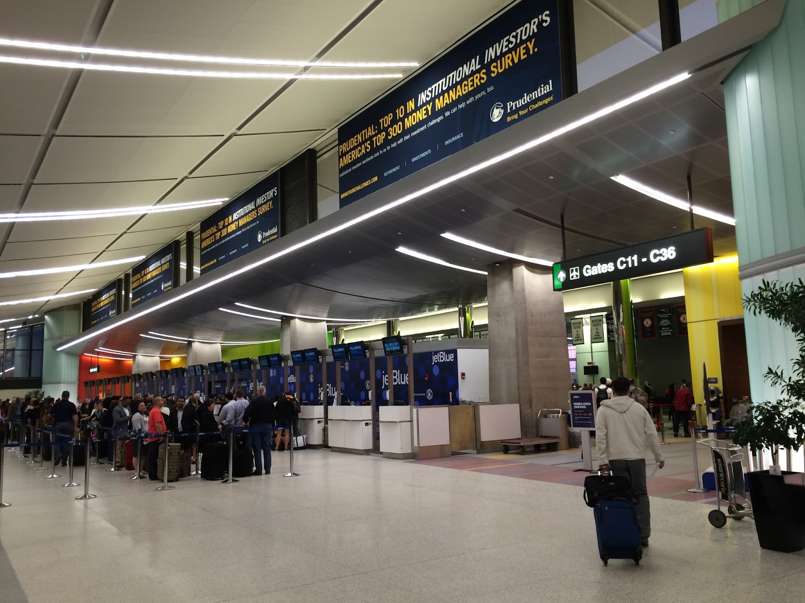 Flights Insider: [JetBlue] B6 619 BOS-SAN (Boston->San Diego) trip report