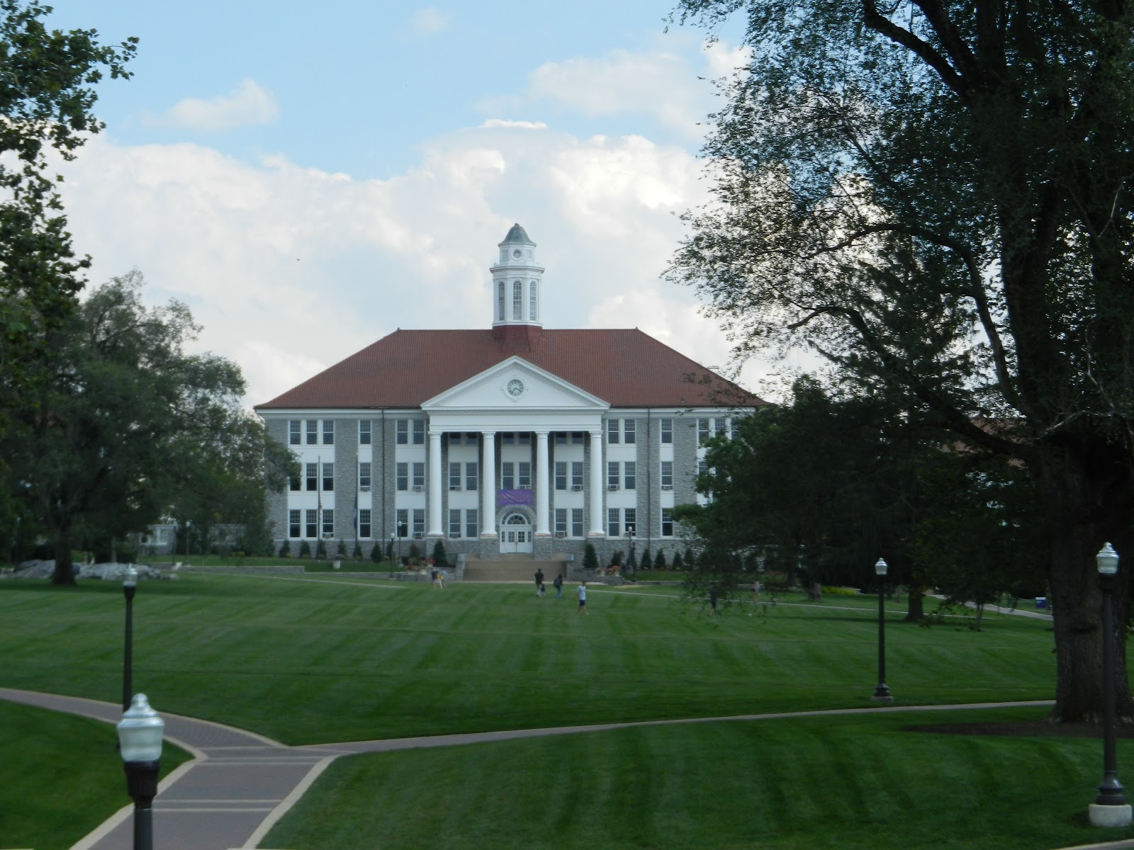 Photons and Electrons: Tim's First Day at JMU