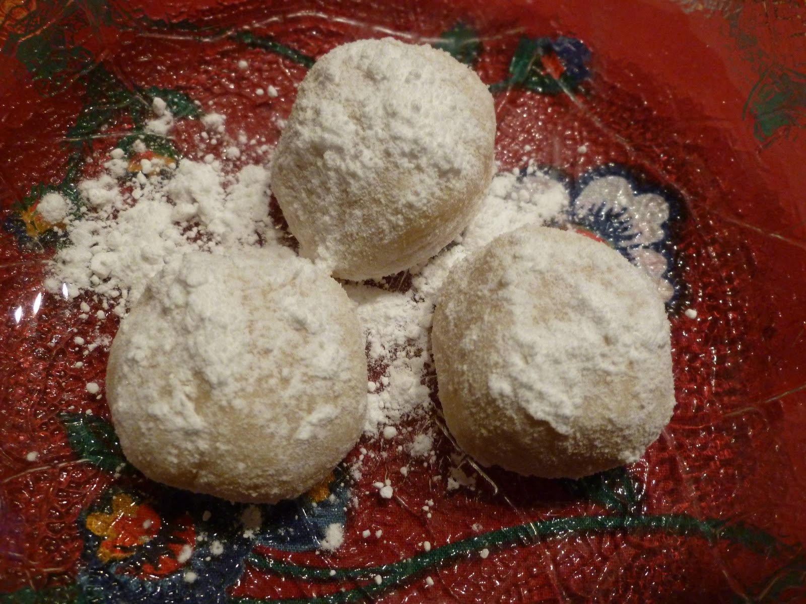 We can begin to feed...: Lemon Snowballs Melt in Your Mouth!