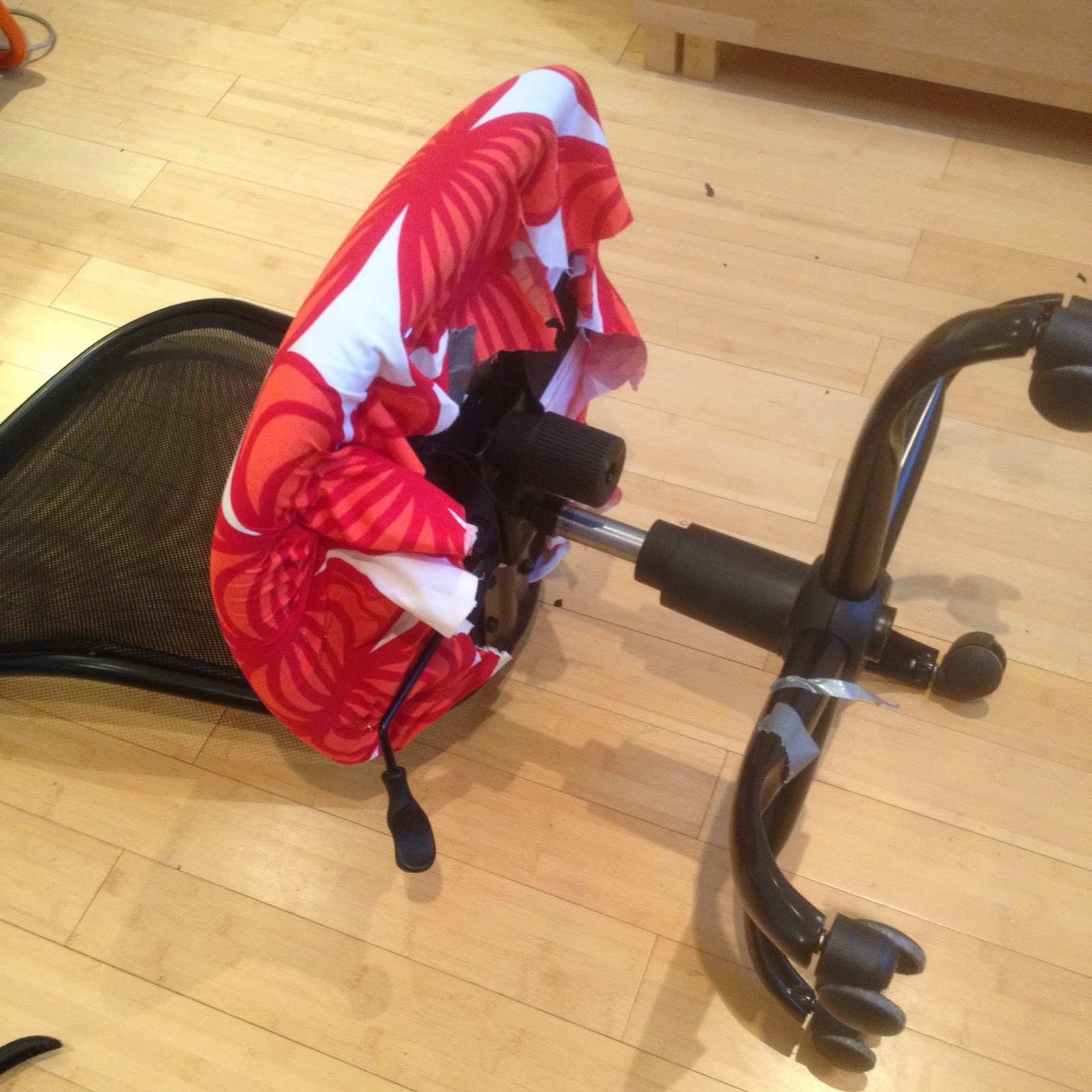 Avoiding Atrophy: Butt-Destroyed Office Chair Gets a New Look