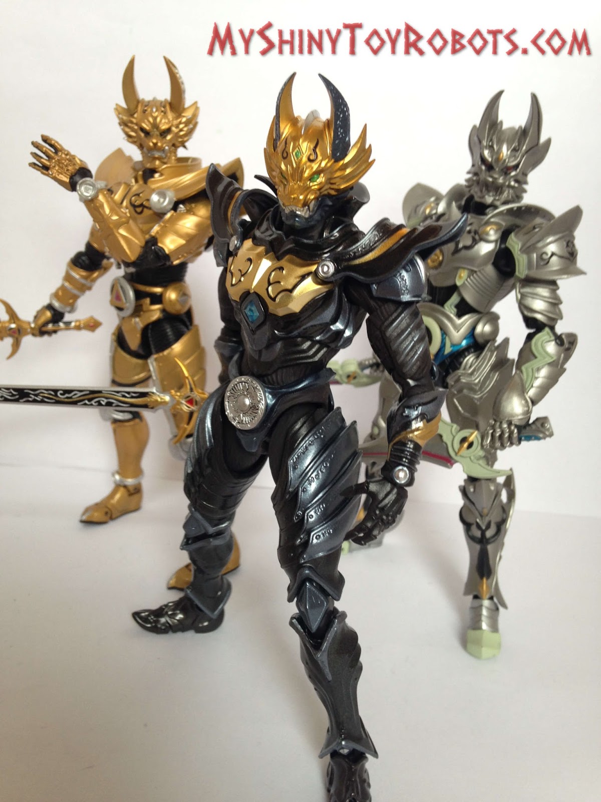 My Shiny Toy Robots: Toybox REVIEW: S.H. Figuarts Garo Ryuga Ver.
