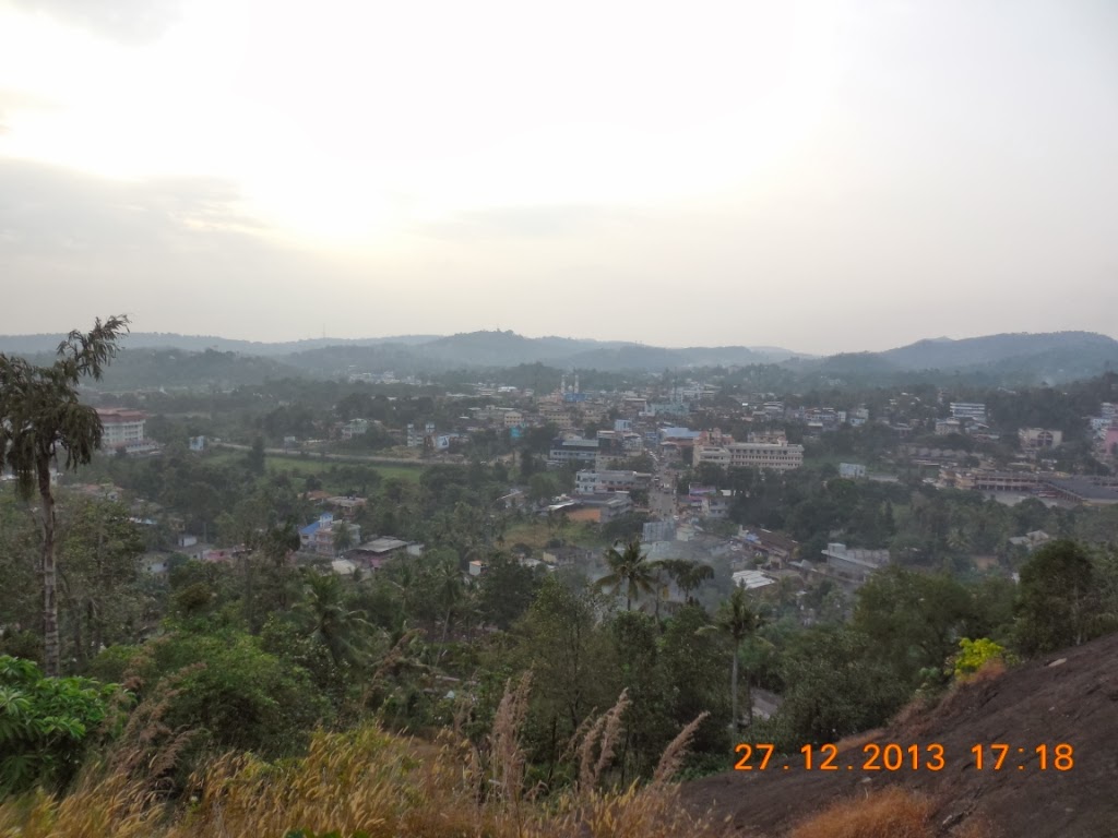 View Of Pathanamthitta Town from Chuttippara - TravelersOutlook ...