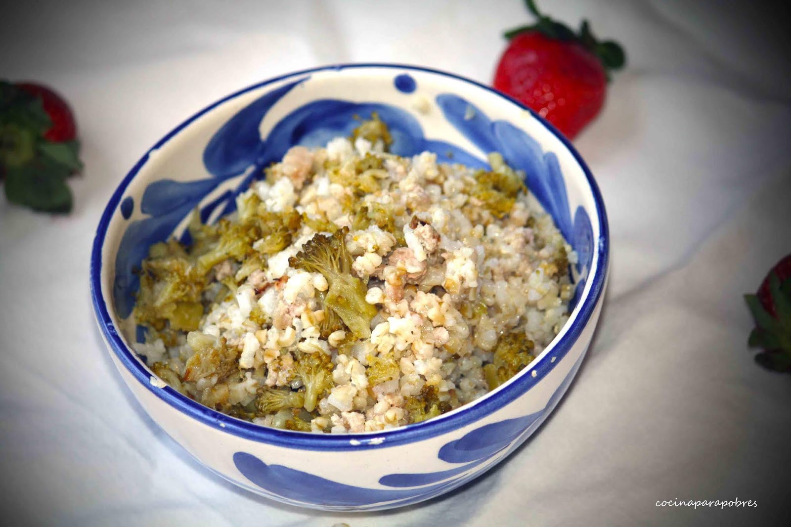 Bulgur con arroz integral, carne y brócoli