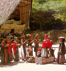 SARIBU RAJA: Silsilah dan sejarah Tarombo dari Si Raja Batak