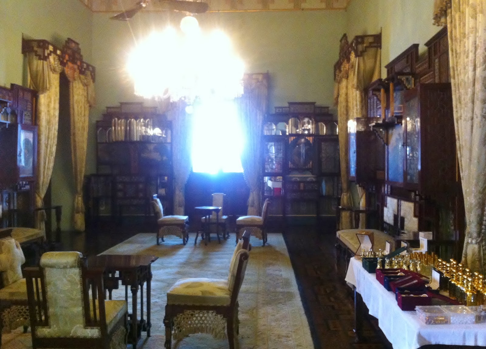 Aspects of Life with a Little Spice: Royal High Tea at Taj Falaknuma Palace