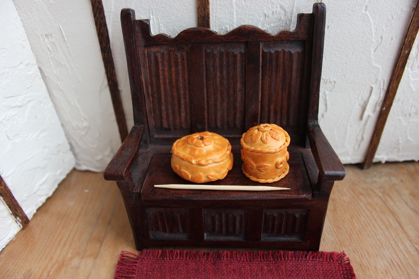 Medieval Morsels: Pie bakes