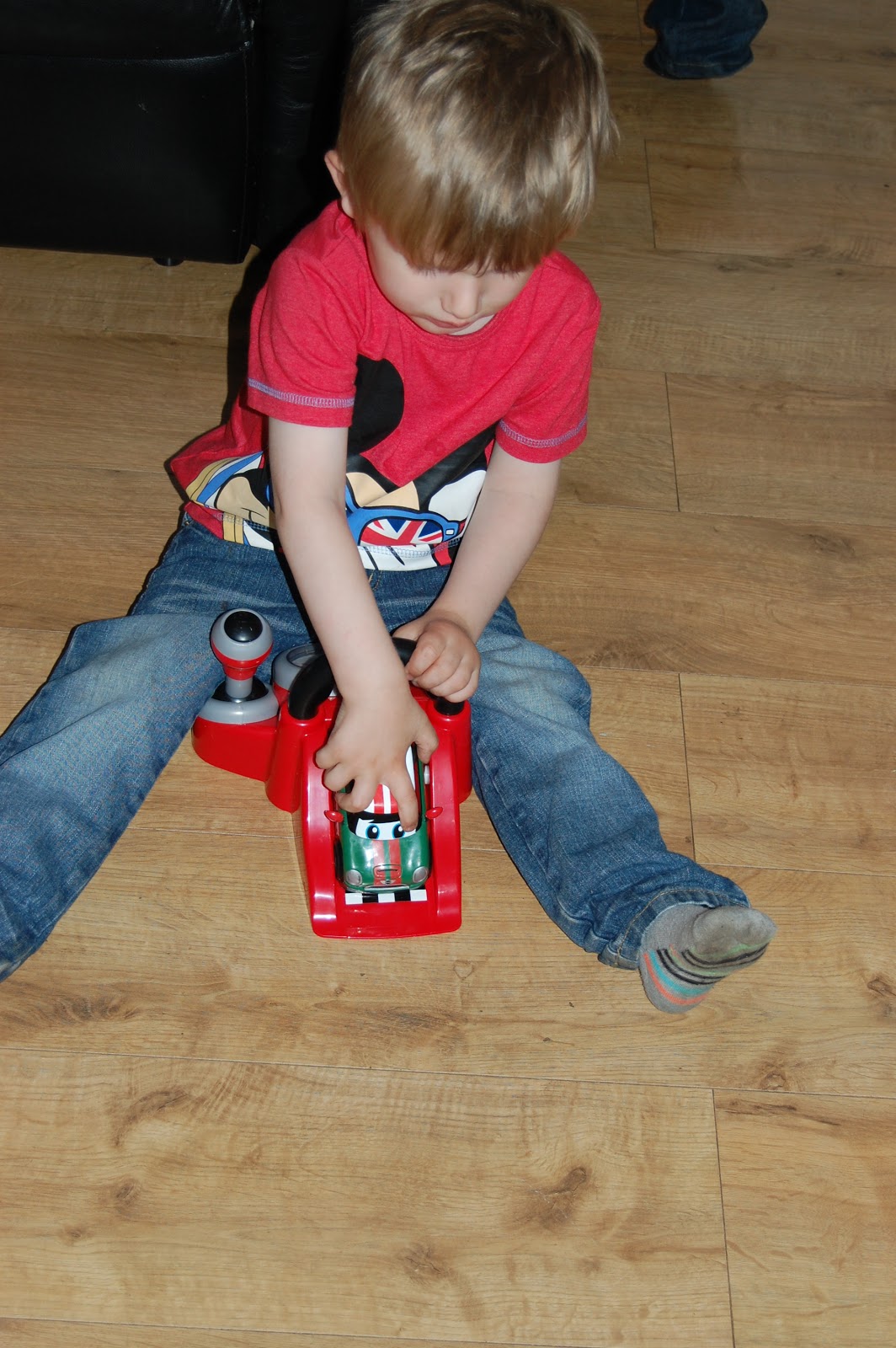 Go MINI Stunt Launcher - My Three and Me