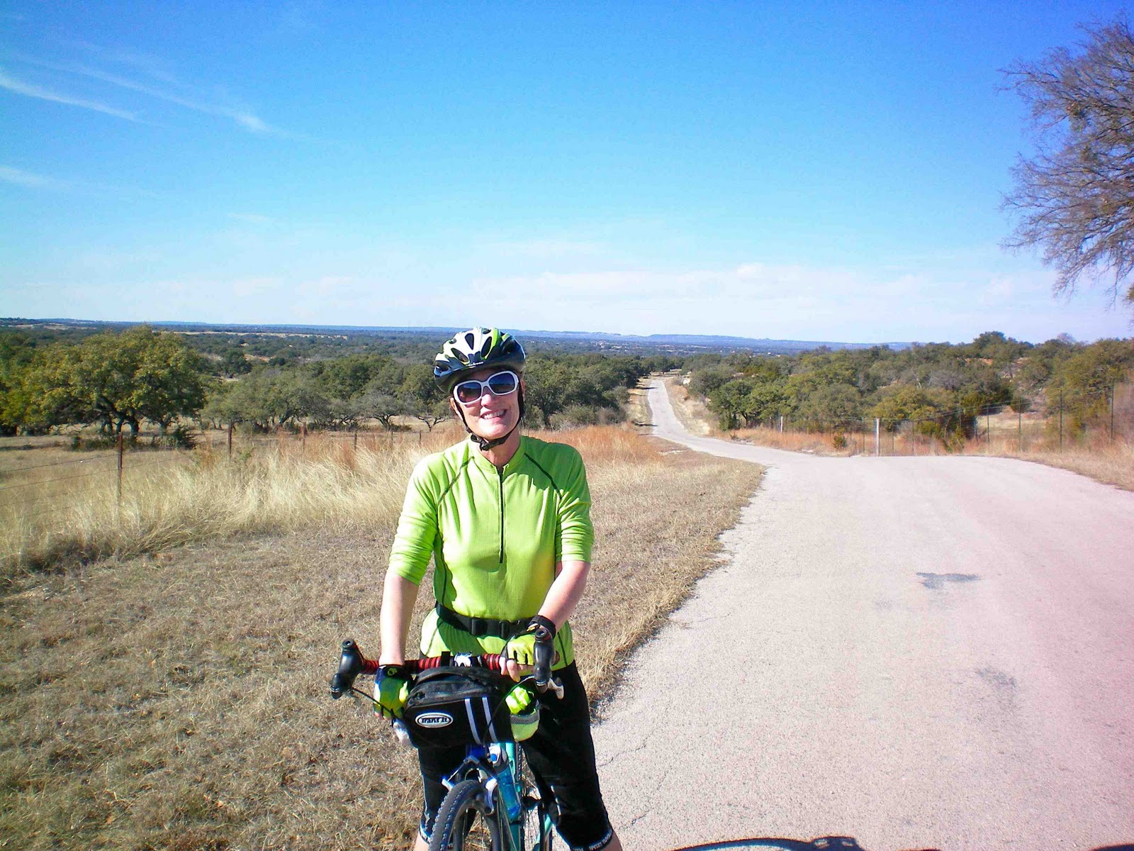 Tumbling Tumbleweeds-Movin' On: Texas Biking!