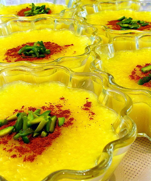 cafe golab: Persian Rice Pudding with Saffron, Cinnamon and Pistachio