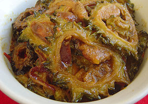 Sri Lankan Tasty Recipes: Deep Fried Karawila (Bitter gourd) Curry