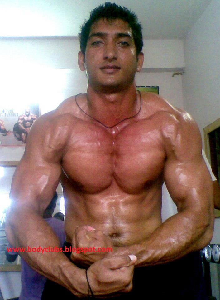 INDIAN PUNJABI BODY BUILDER