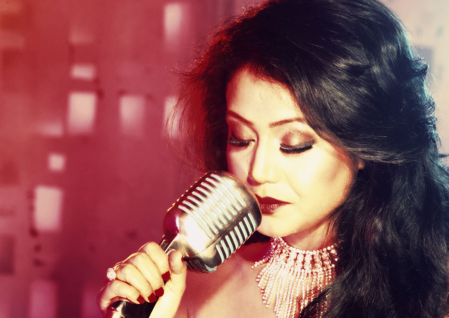 Neha Kakkar Height,Weight,Age,Husband,Affairs & More - Neha Kakkar