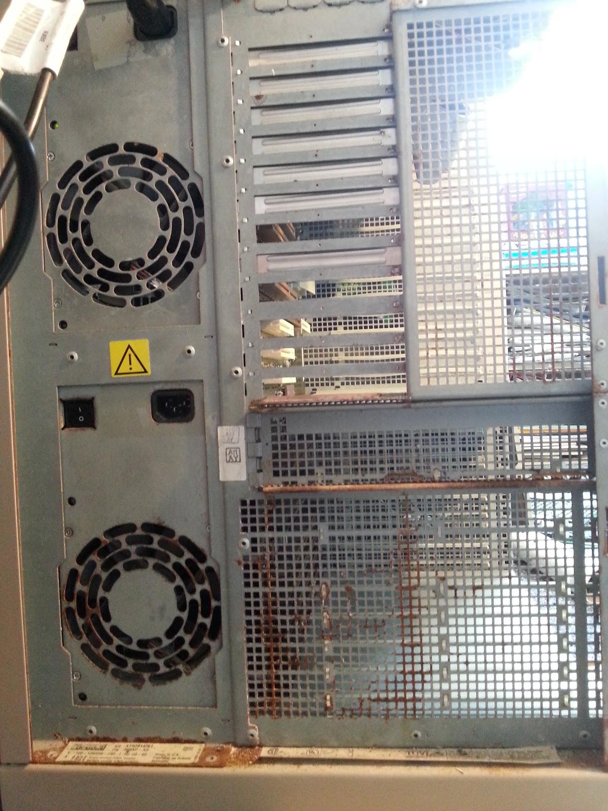 Restoring a DEC AlphaServer 2100: One of these CPU modules is not the ...