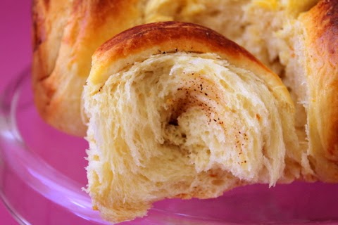 Aux délices des gourmets: BRIOCHE EN CÔNES A LA CANNELLE