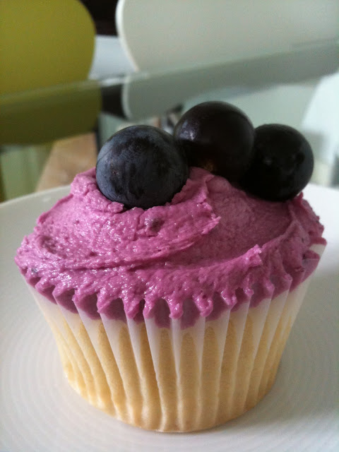 Saffron Strands: Violet Cakes