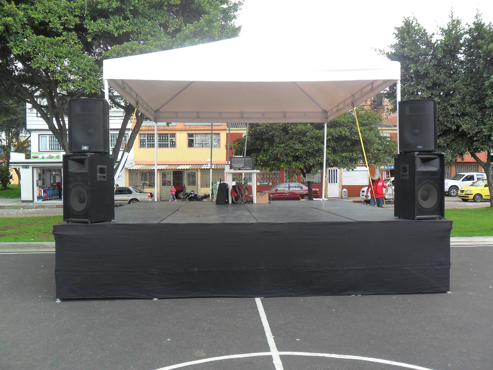 alquiler de tarimas sonido para eventos corporativos y fiestas ...