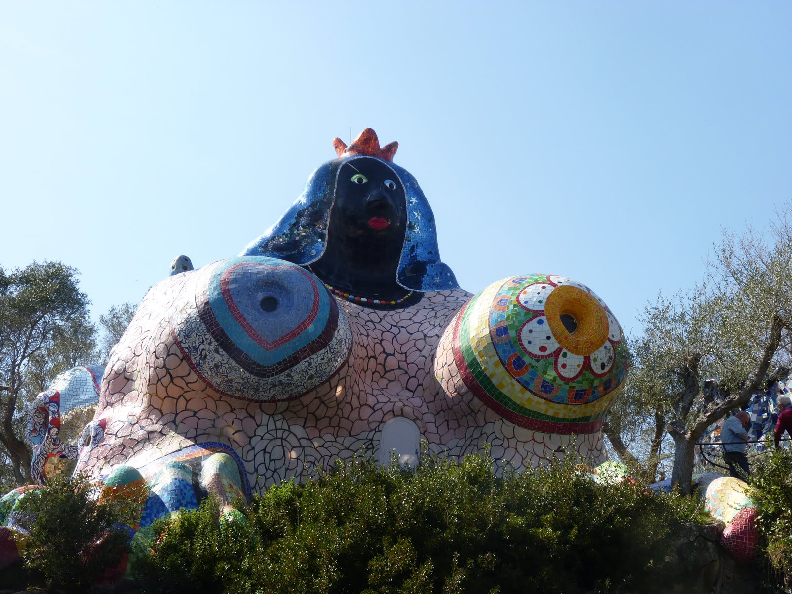 Write this. Right, this?: Niki de Saint Phalle....................