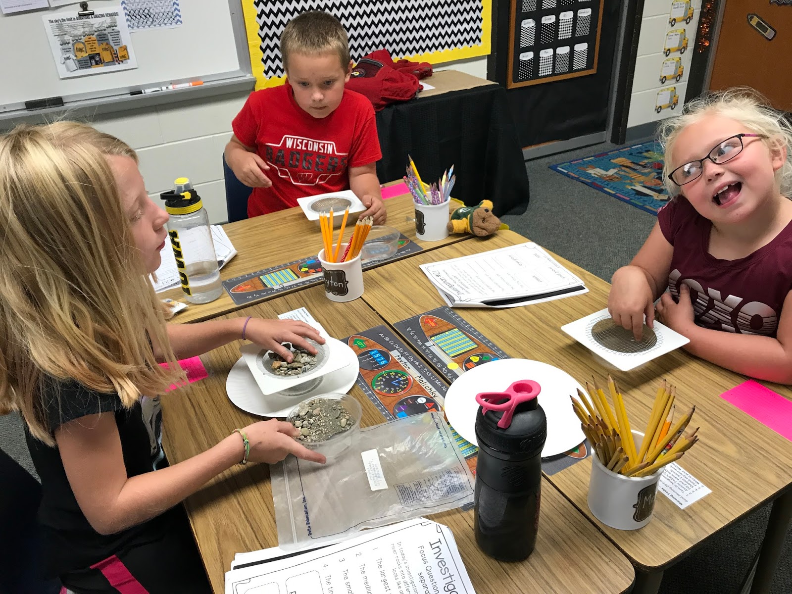 Mrs. Bell's 2nd Grade Blog: Pebbles, Sand & Silt Science Explorations...