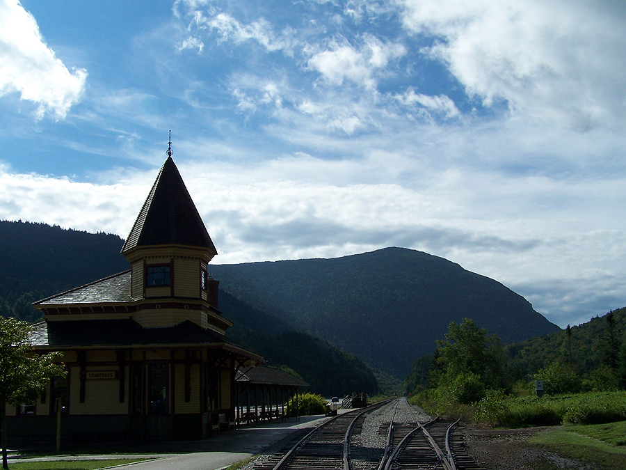 Hiking in the White Mountains: Willey Range with Lee and Dion