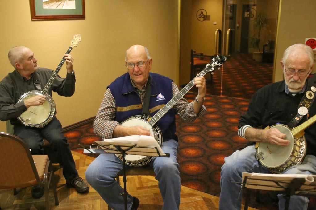 Sydney Banjo Band: The four string banjo in Sydney, NSW...Jazz banjo ...