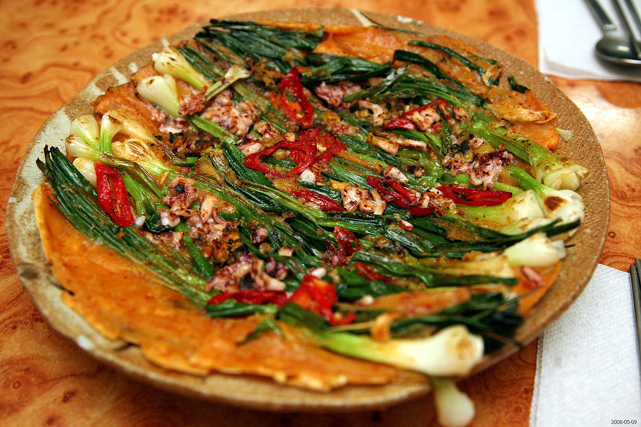 [Food] Pajeon (파전, Korean green onion pancake) ~ peacebreeze