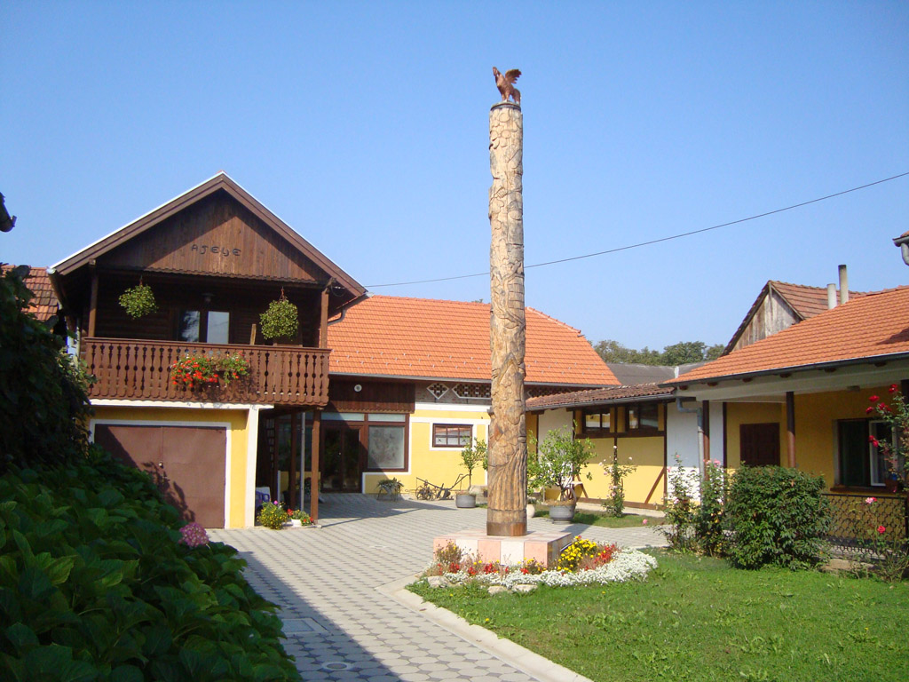 ИВАН ВЕЧЕНАЙ (Ivan Vecenaj) - легенда хорватского наива (часть 1 ...