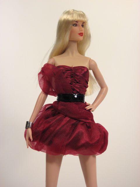 Barbie Basic vs. Integrity Toys Basic Edition (I.T.B.E.) Comparison ...